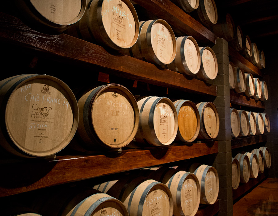 Vintners at work | FortWayne.com